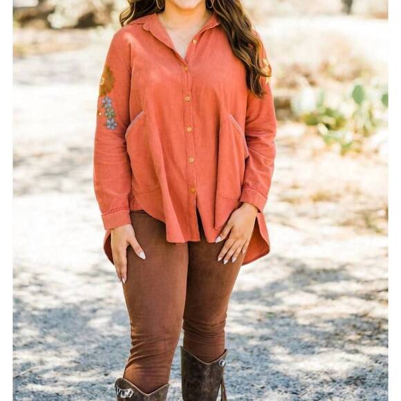 Layerz Clothing | Tops | New Layerz Clothing Pricilla Button Down Top ...